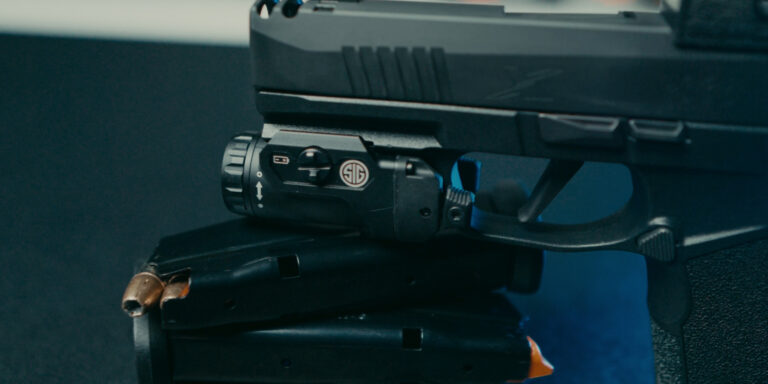 Battle of the P365 XMacro Lights: Sig Sauer Foxtrot2, Streamlight TLR ...